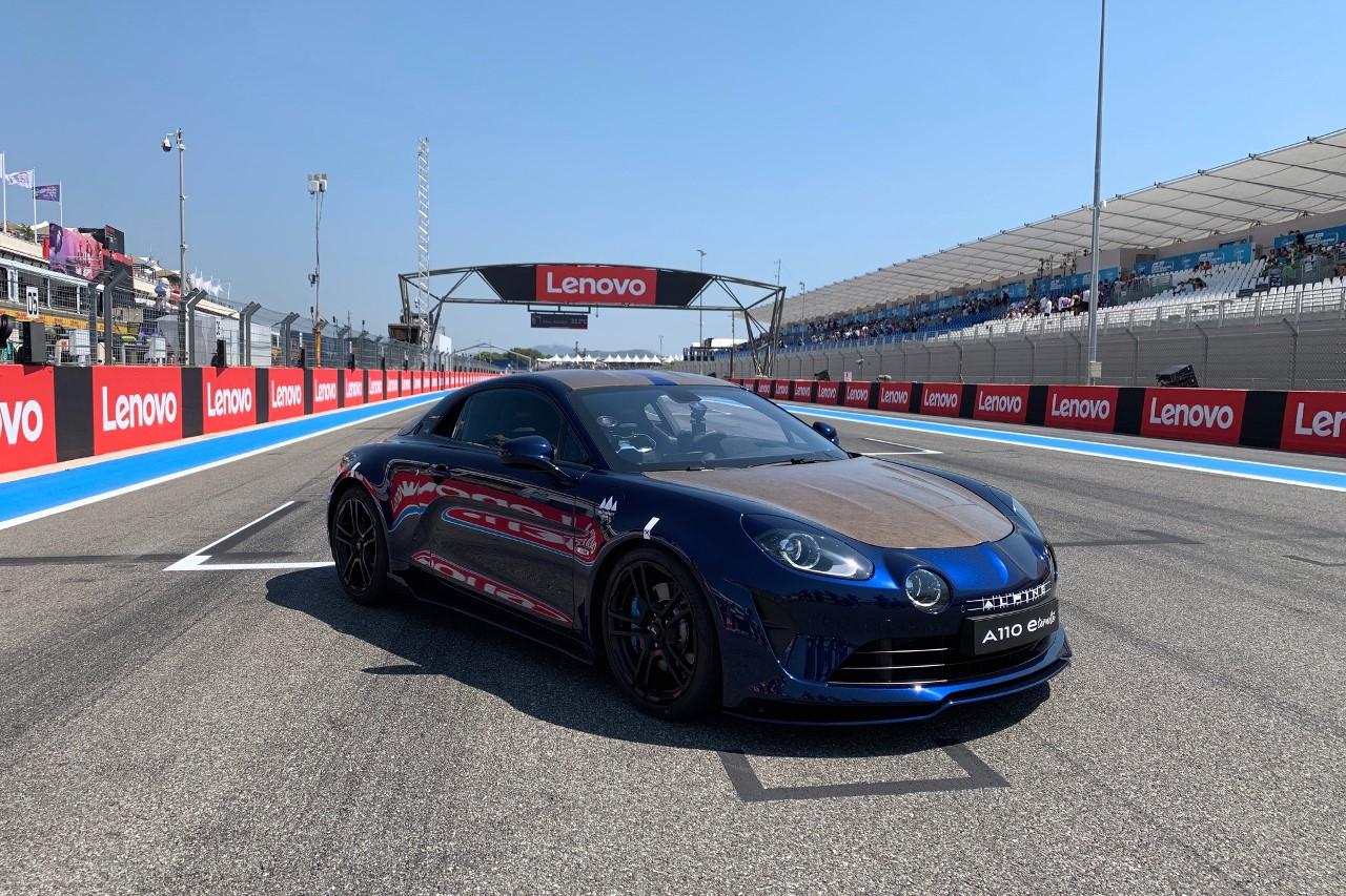 Photo 8 - Alpine A110 E-ternité bleu - Alpine A110 E-ternité. Un inédit prototype électrique et ...