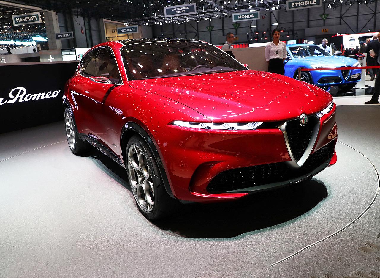Photo 4 - alfa romeo tonale rouge salon geneve rouge 3/4 avant - Alfa ...