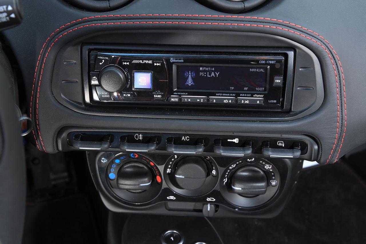 Photo 20 - radio 4c spider - Essai Alfa Romeo 4C Spider : un joujou ...