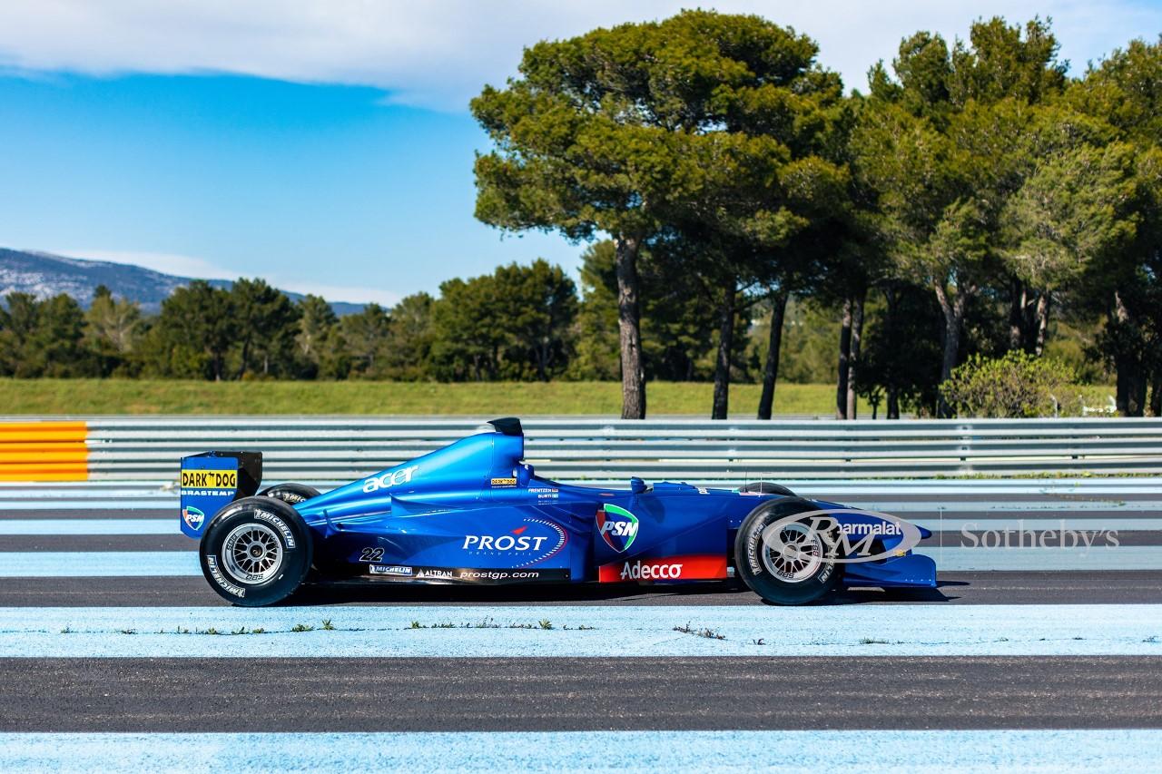 Photo 3 - Prost AP02 circuit - Prost AP02 (1999). Une F1 à moteur V10 Peugeot à la vente