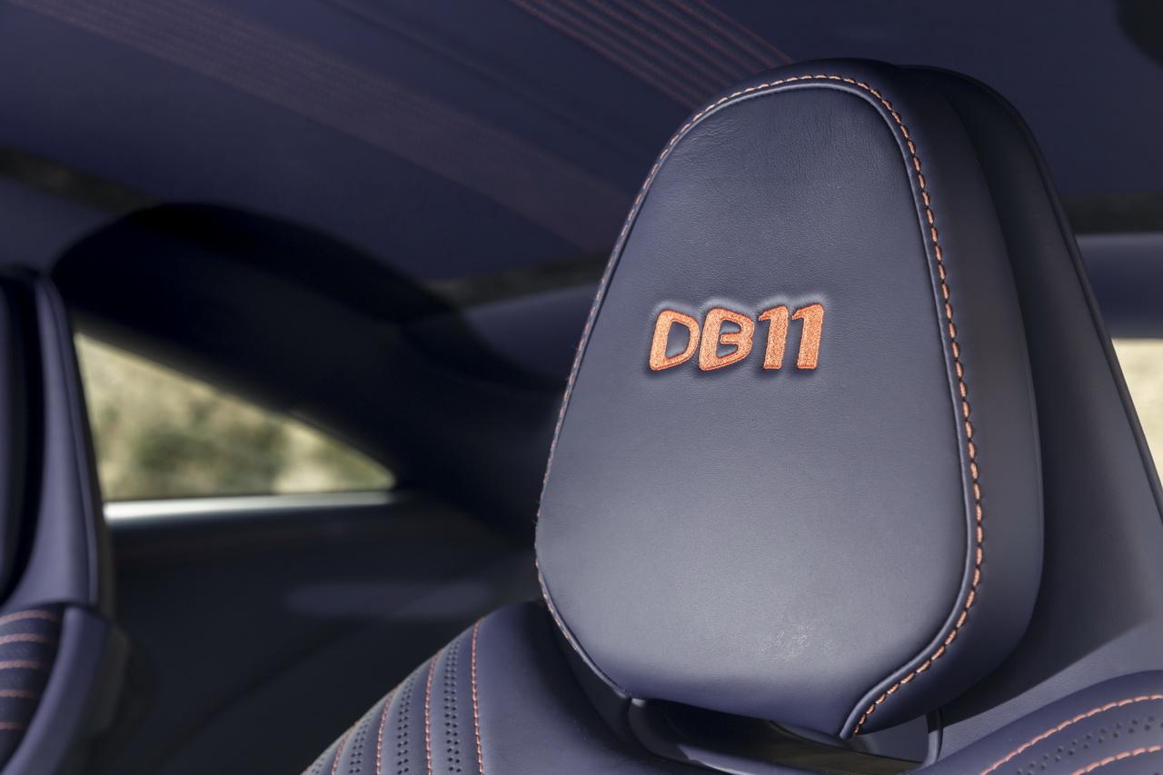 Photo 40 - Aston Martin DB11 V8 appui tête violet - Essai Aston Martin ...