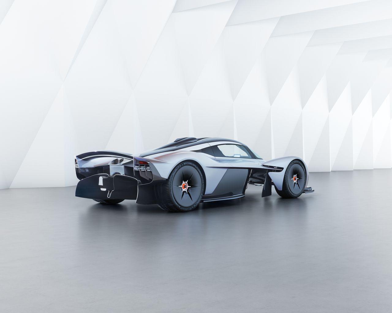 Photo 6 - Aston Martin Valkyrie Prototype 2017 - Aston Martin Valkyrie ...