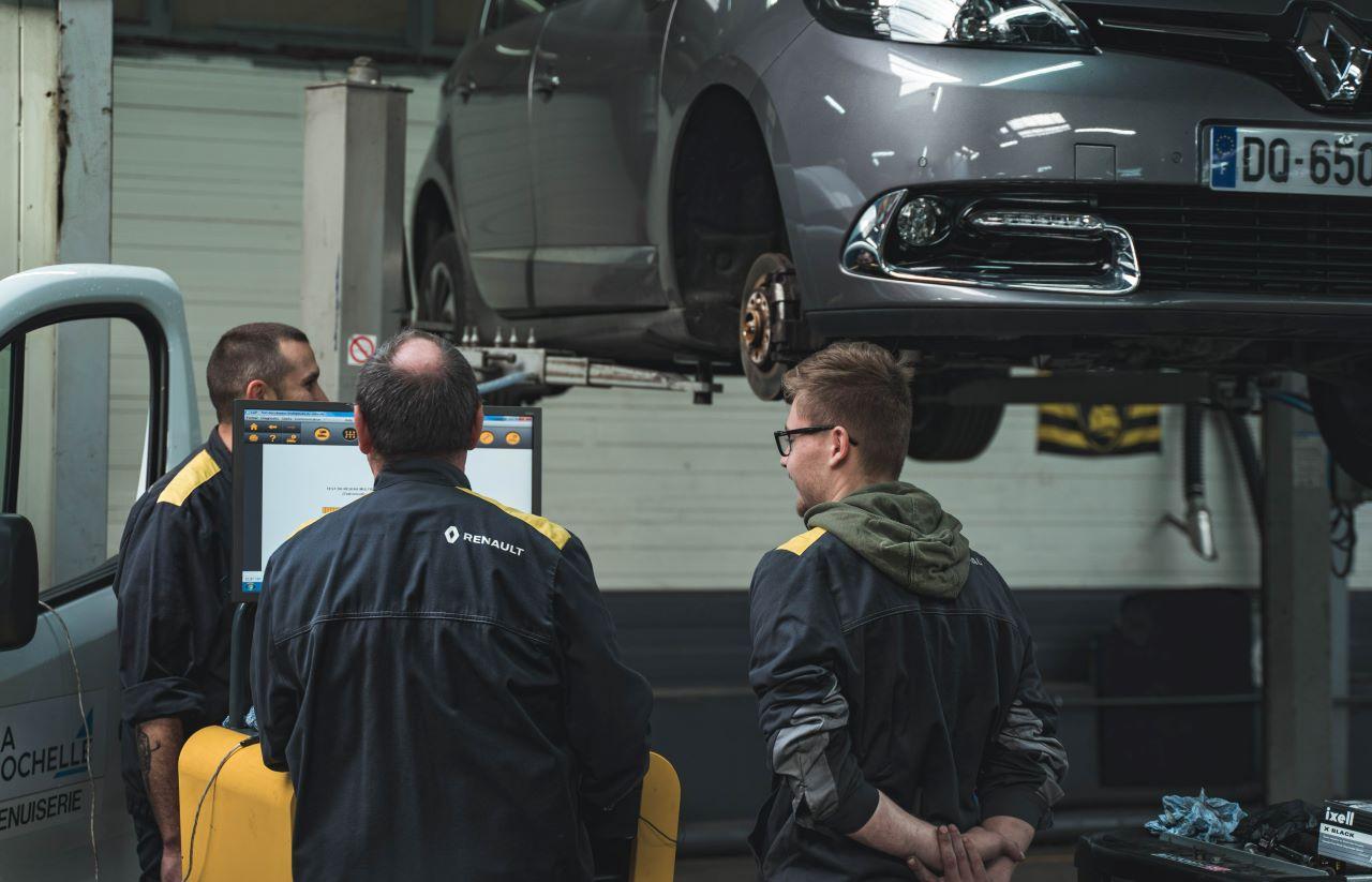 Services automobiles. Les chiffres clés emploi et formation par région