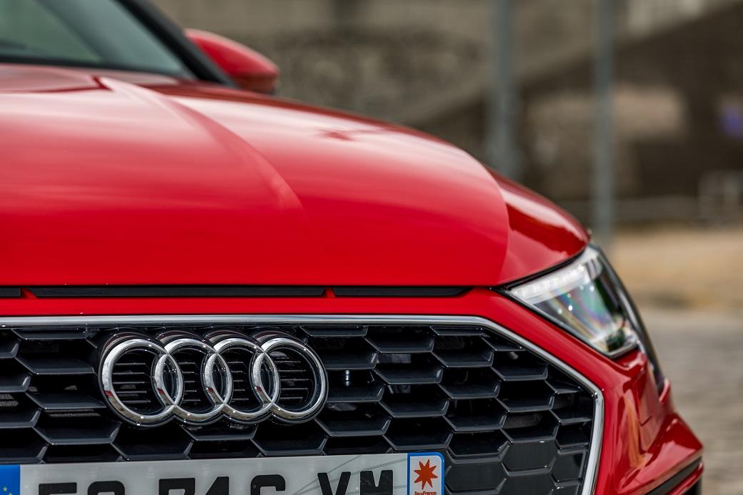 Photo 2 - Marché automobile Premium Audi Tesla classement - Marché ...