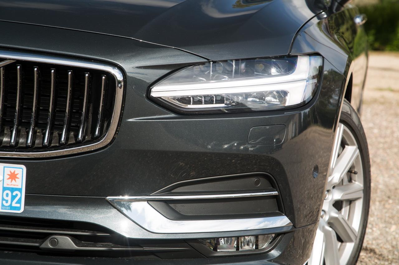 Diaporama et photos - Essai comparatif : la Volvo V90 D4 défie l'Audi A6 Avant TDI 190 ultra | L ...