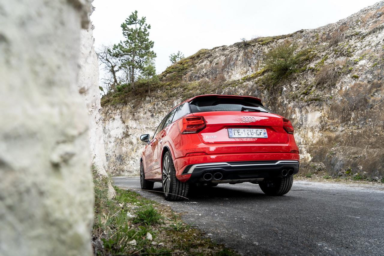 Photo 20 - Audi SQ2 rouge statique arrière - Essai Audi SQ2 : notre ...