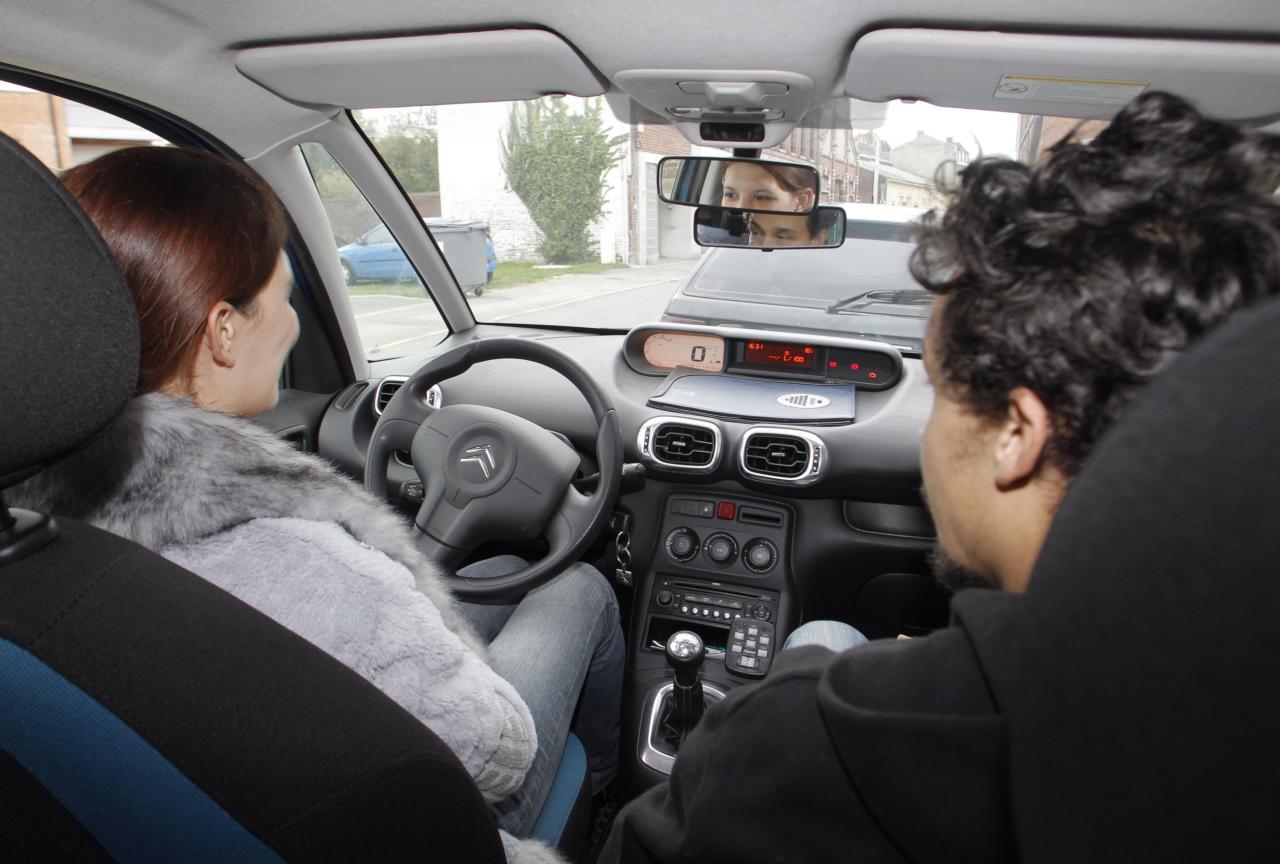 Les auto-écoles maintiennent la pression