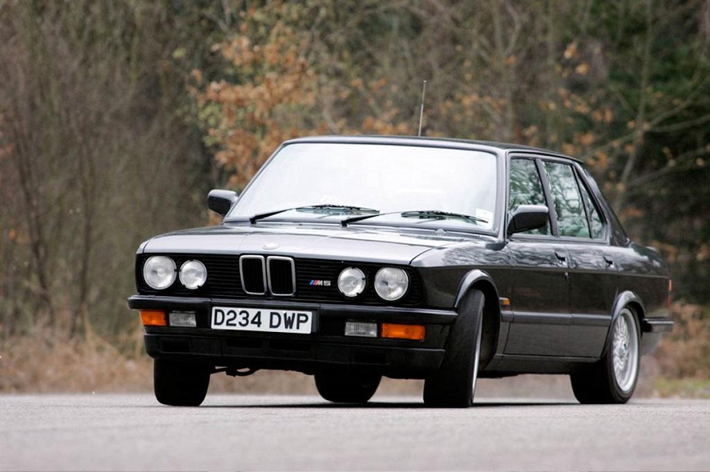 Photo 12 - BMW Série 5 E28 M5 - Saga BMW Série 5 : de 1972 à 2020