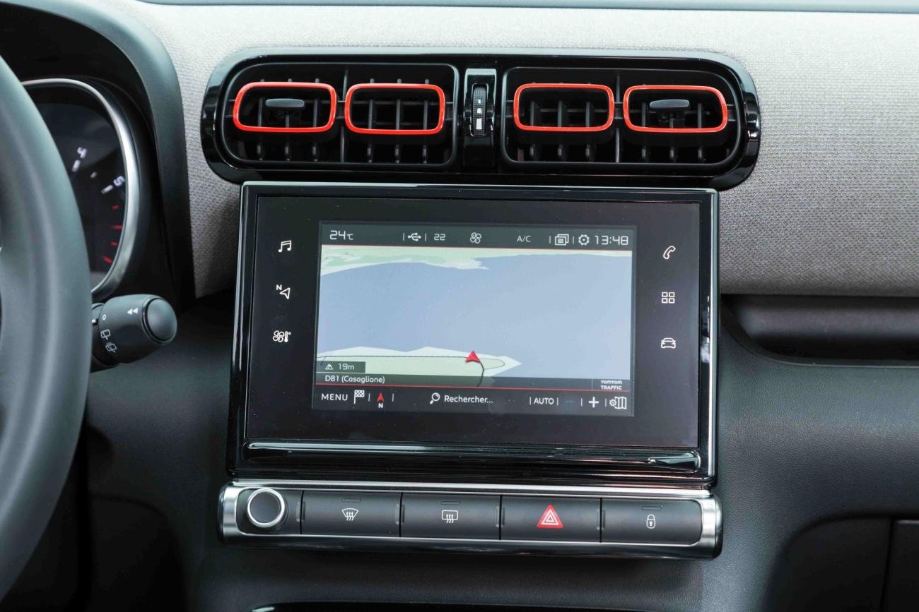 Photo 37 - gps ecran tactile dans citroen c3 aircross - Essai Citroën ...