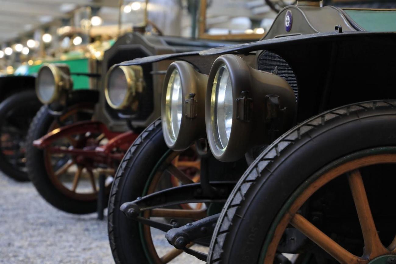 Photo 16 - Calandre de voiture « collection Schlumpf » - Cité de l ...