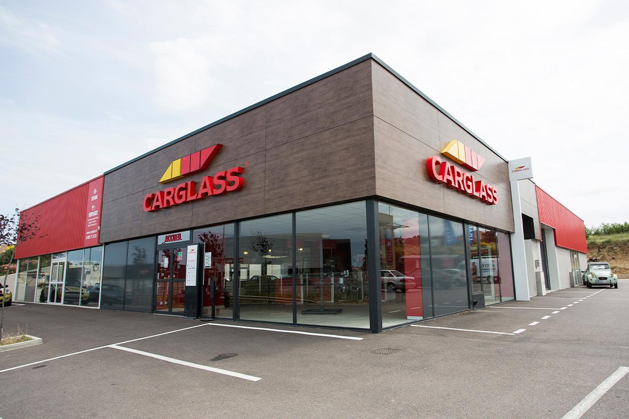 Vitrage automobile. L'art de se projeter et de rester visible