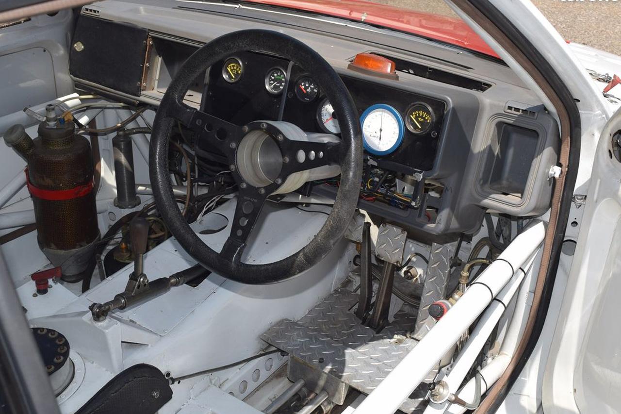 Photo 4 - Citroën AX Superproduction de 1988 cockpit - Une Citroën AX ...