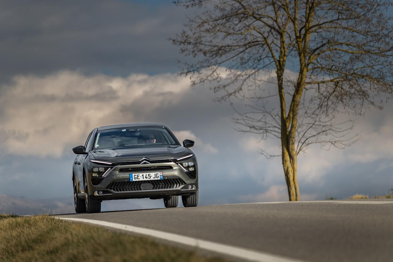 Photo 8 - citroen C5X hybride autonomie electrique - Essai Citroën C5 X ...