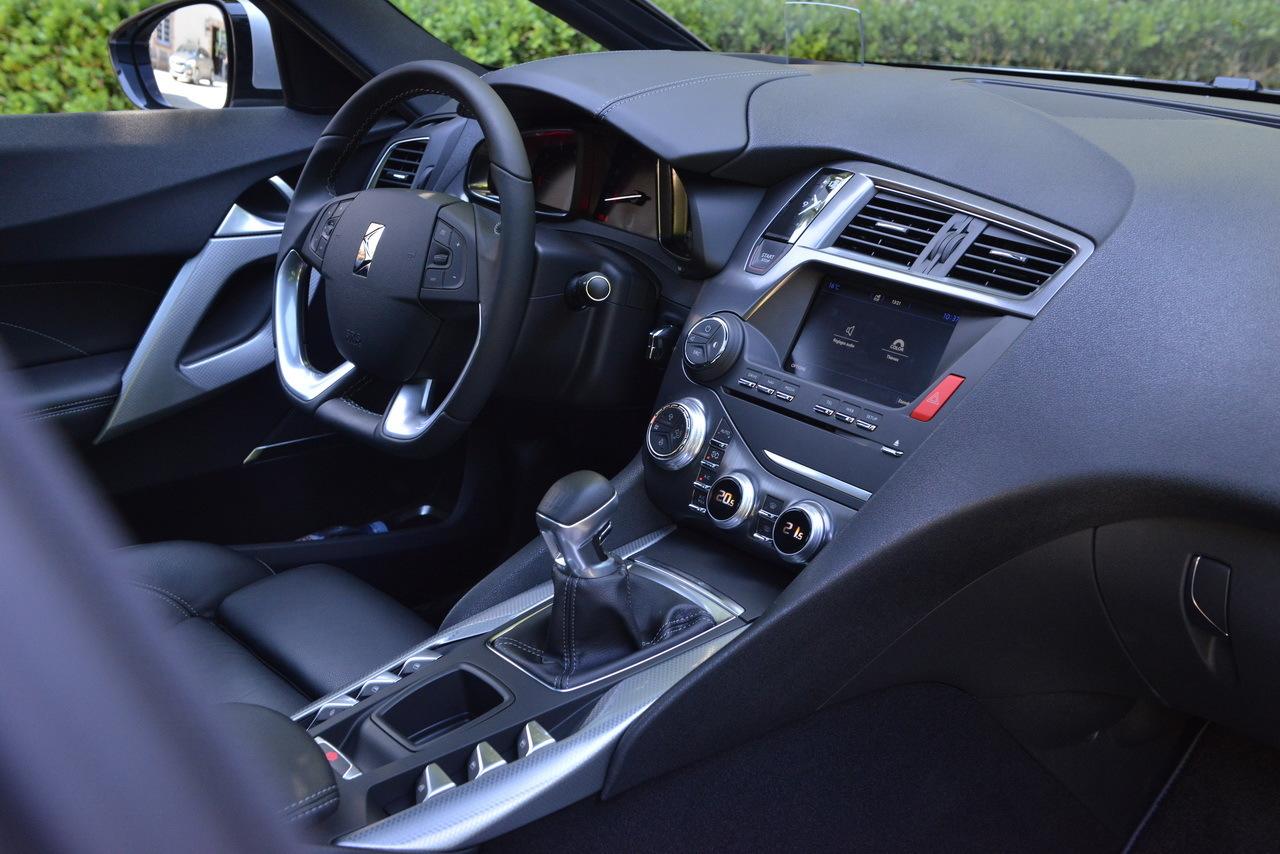 Photo 31 - planche de bord nouvelle DS5 - Essai nouvelle DS5 restylée (2015) : mieux sans Citroën