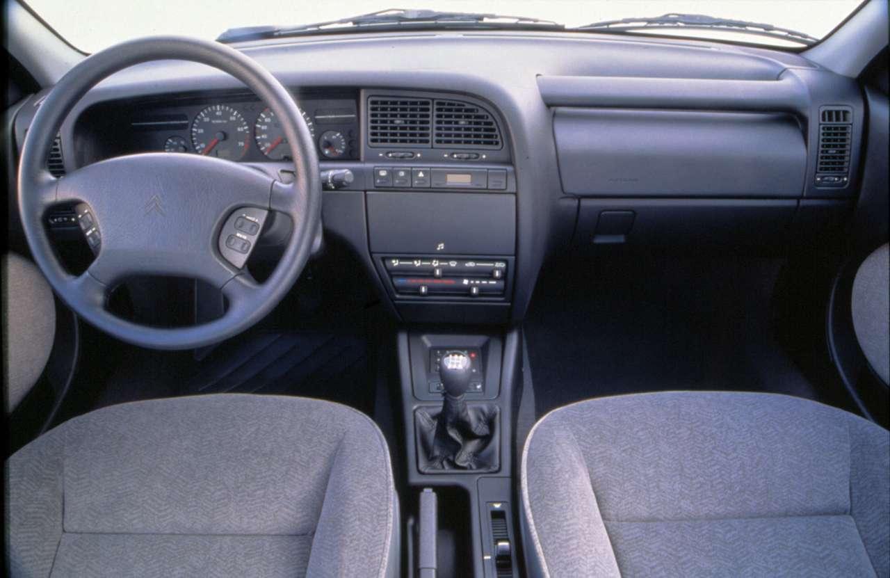 Photo 10 - citroen xantia interieur - Les modèles Peugeot et Citroën ...