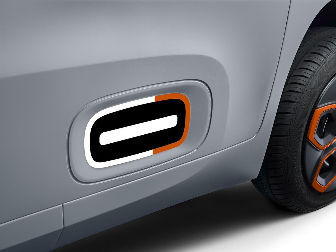 Photo 23 - citroen ami stickers - Citroën Ami (2020) : à bord de la ...