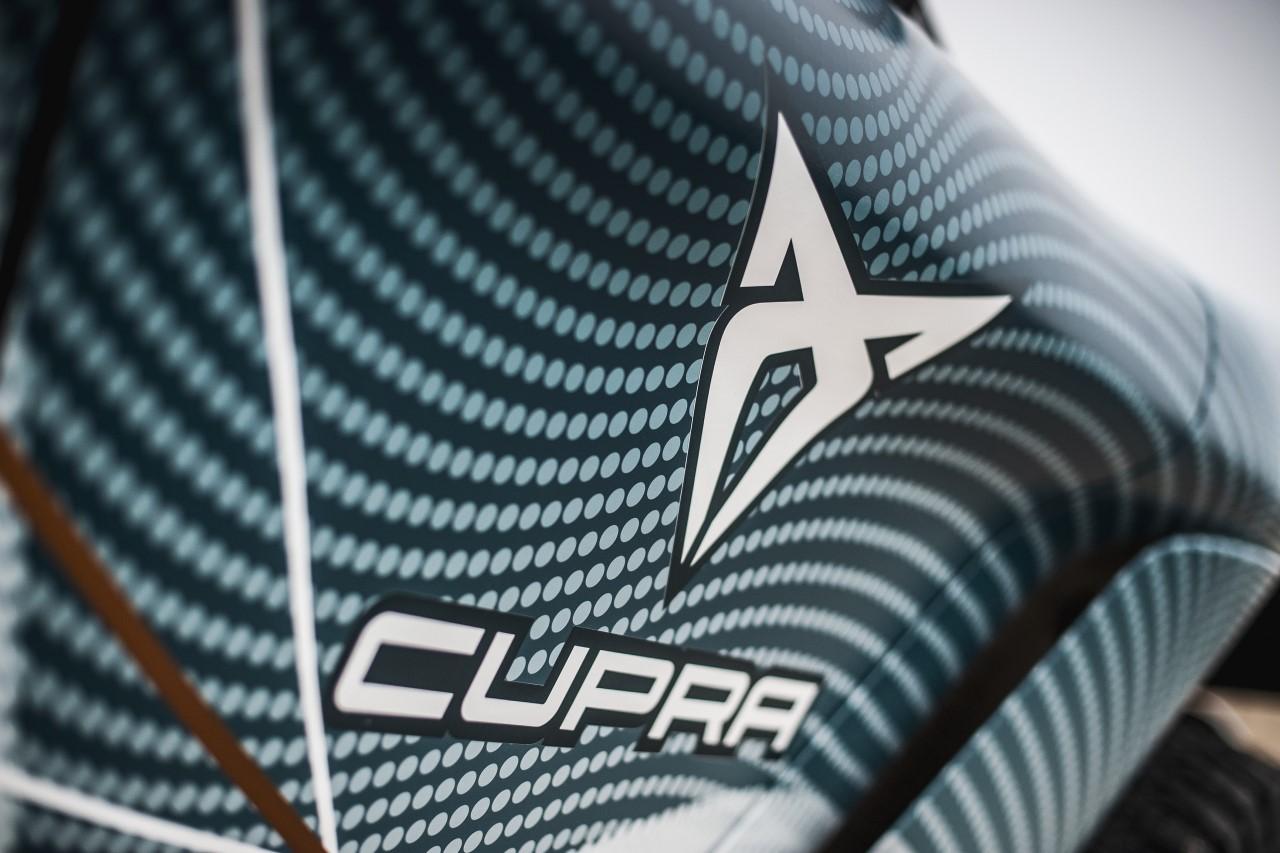 Photo 1 - Cupra logo Extreme E - Cupra. La stratégie et les futurs ...