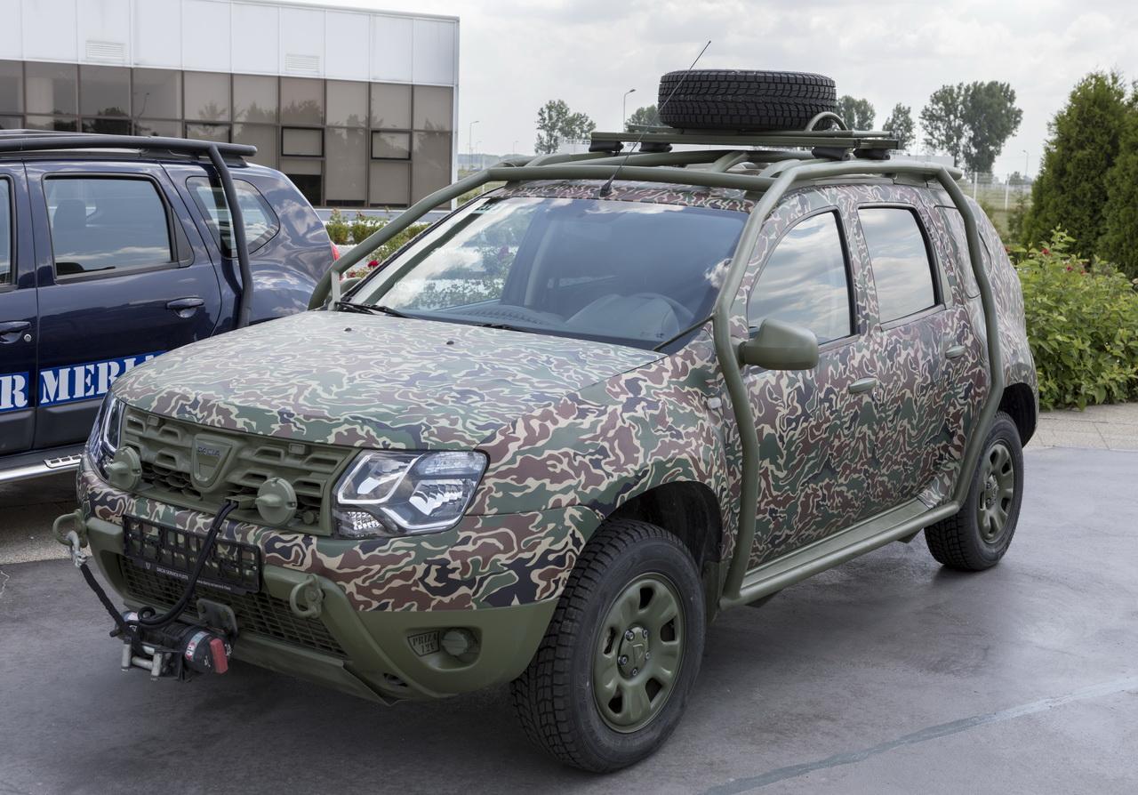 Photo 14 - Dacia Duster camouflage - Dacia Duster. Quand le SUV roumain ...