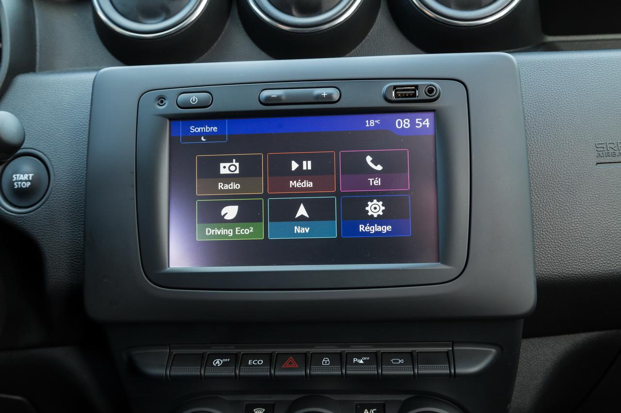 Photo 28 - duster avec ecran tactile media nav - Guide d'achat et ...