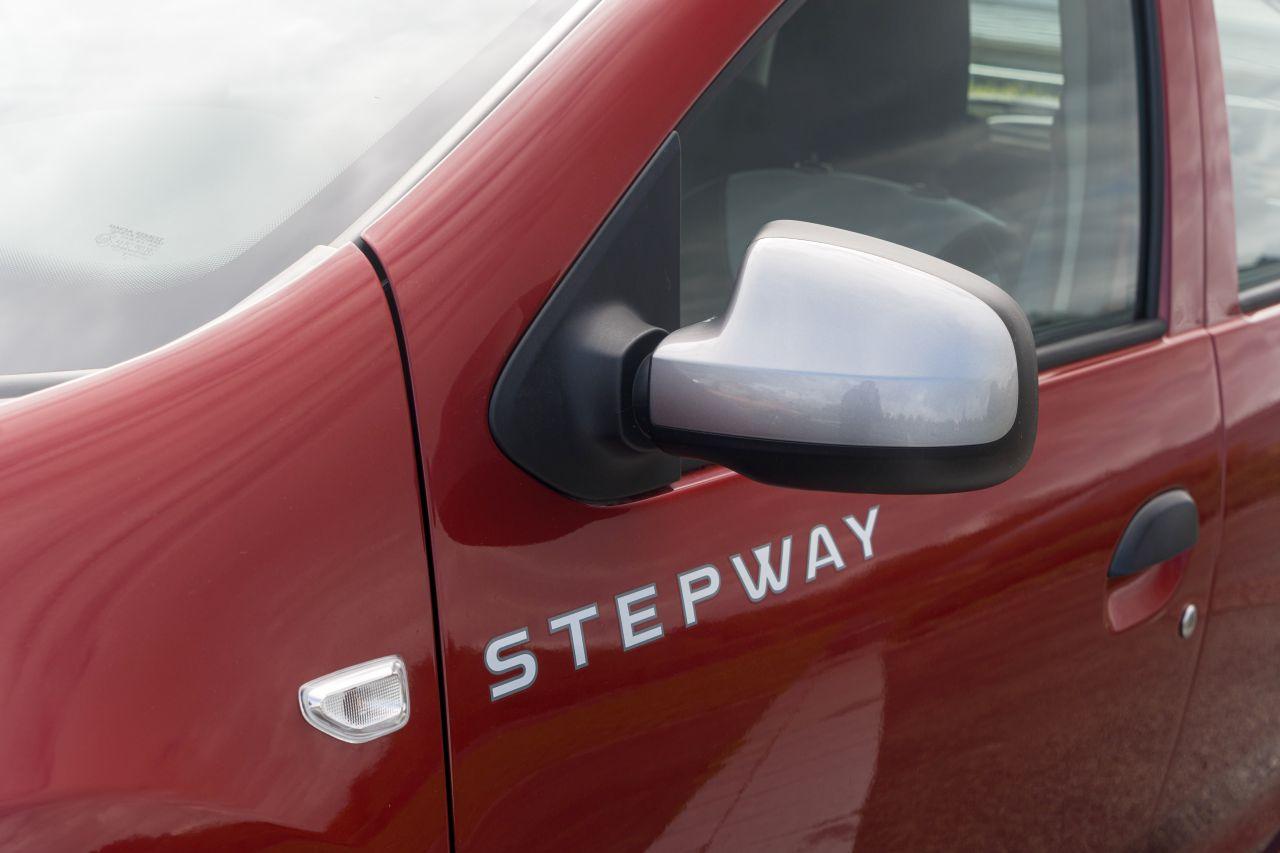 Photo 51 - dacia sandero stepway 2 sticker - Dacia Sandero Stepway ...