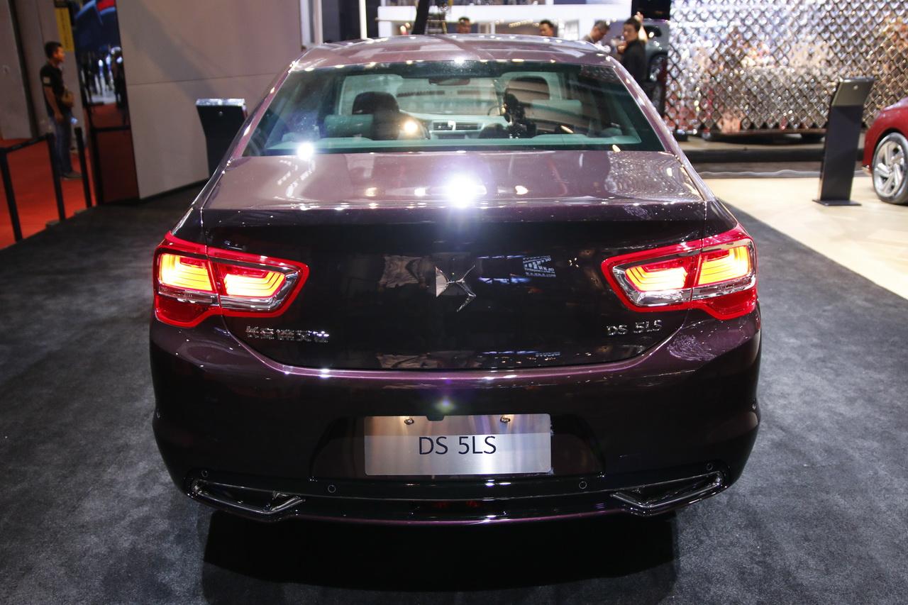 Photo 22 - DS 5LS vue arrière violet - Les voitures françaises au salon ...