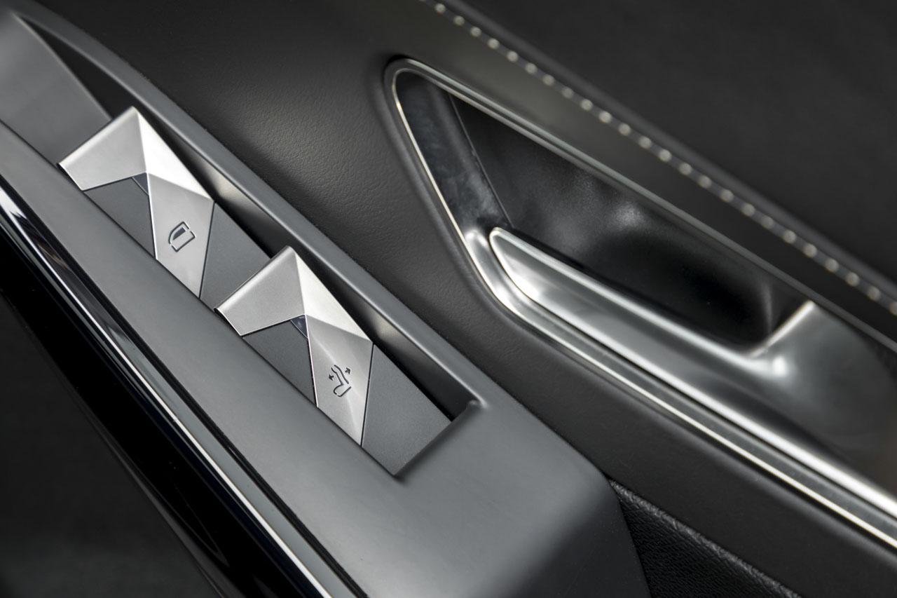 Photo 29 - Boutons de commande de sièges AR DS 7 Crossback BlueHDi 180 ...