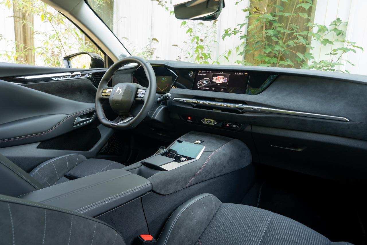 Photo 37 - DS4 2021 planche de bord - Essai comparatif : la DS4 E-Tense ...