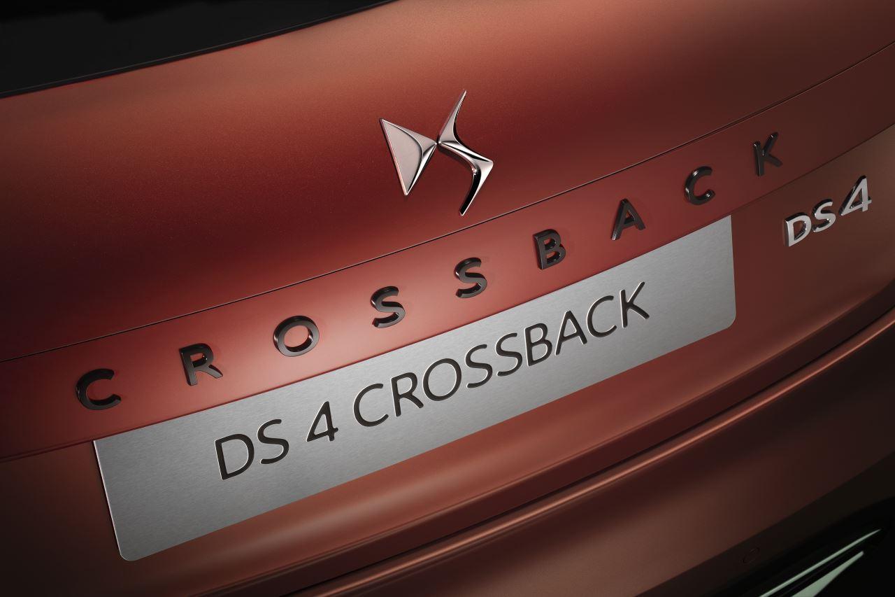 Diaporama et photos - DS 4 Crossback Terre Rouge : une série limitée ...