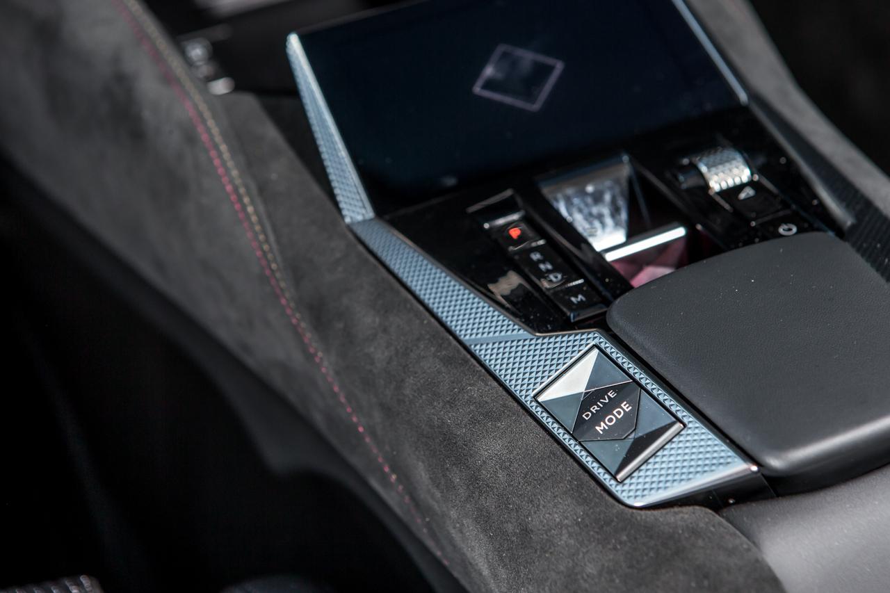 Photo 26 - Drive mode PSA - Essai DS4 BlueHDi 130 : un diesel à doux prix