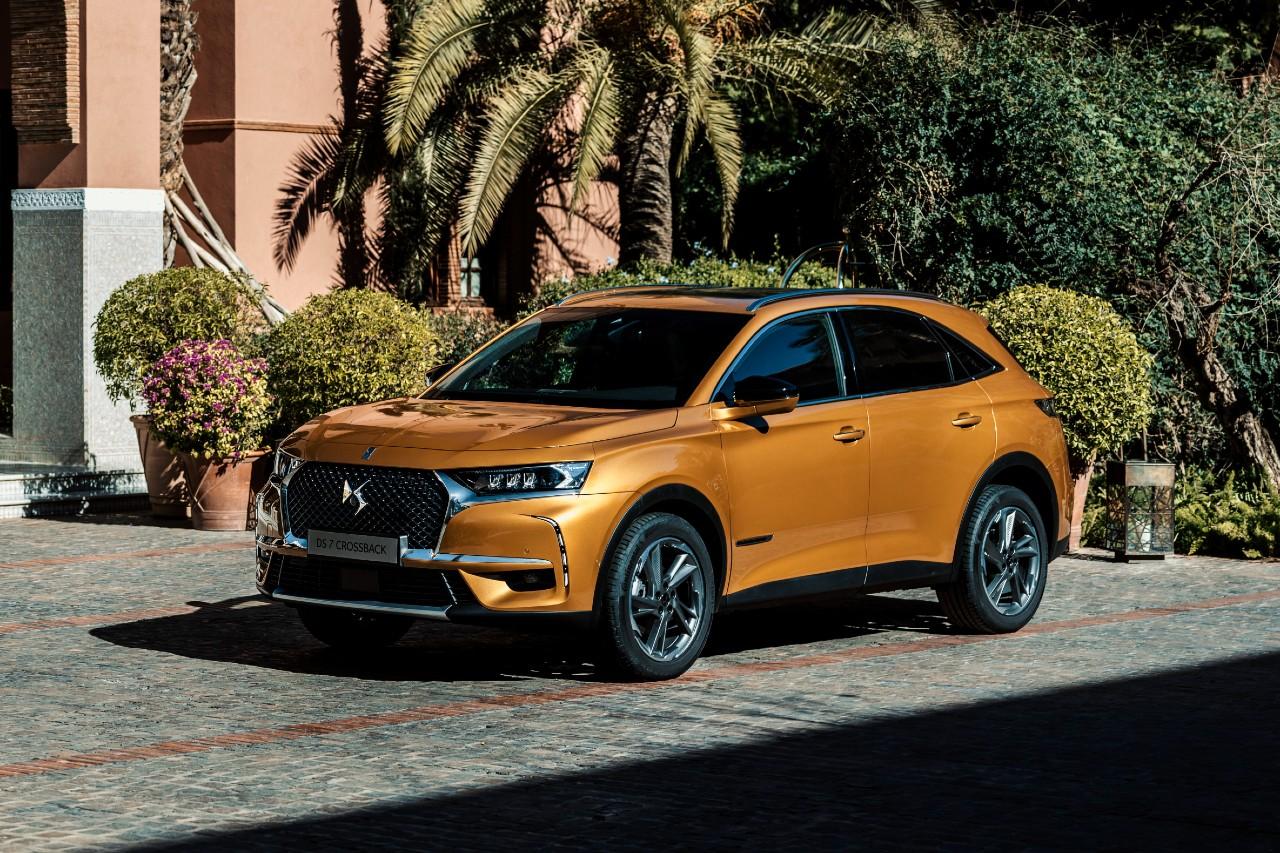 Rappel DS7 Crossback. Risque de projection des poignées de maintien
