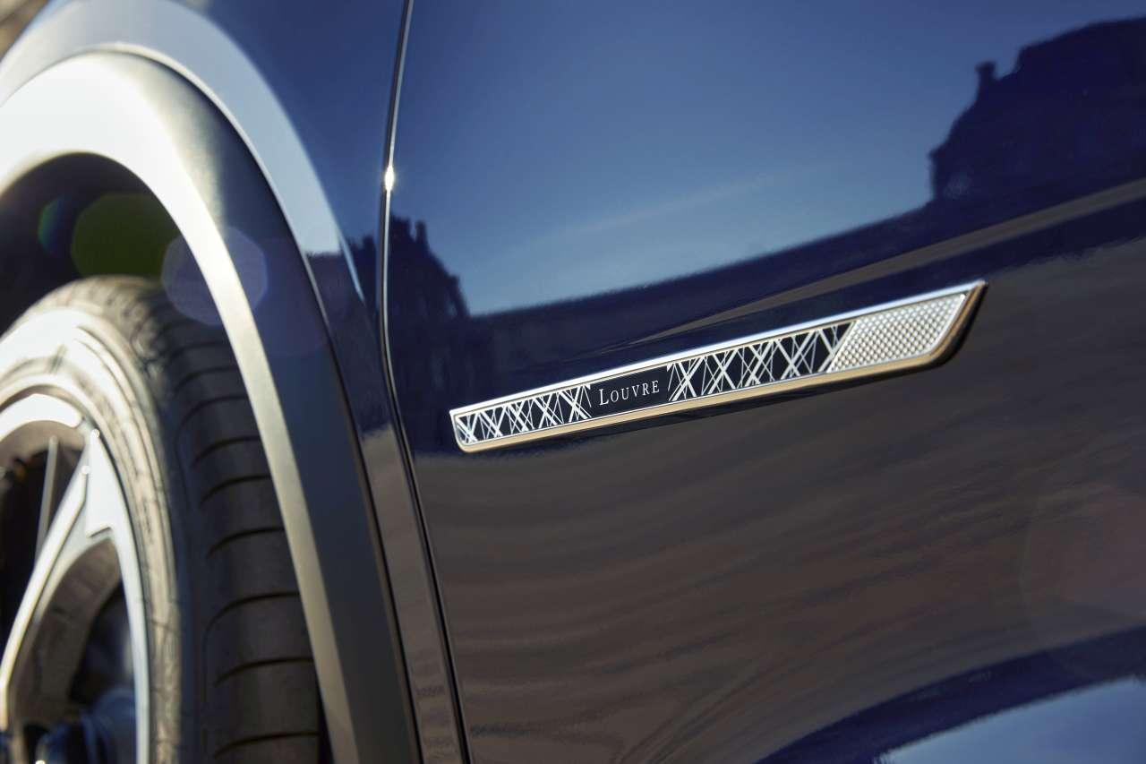 Photo 7 - ds7 crossback louvre logo - DS7 Crossback : une série limitée ...