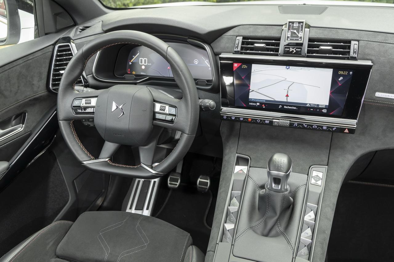 Photo 17 - Essai DS7 Crossback (2019) : lequel choisir en essence
