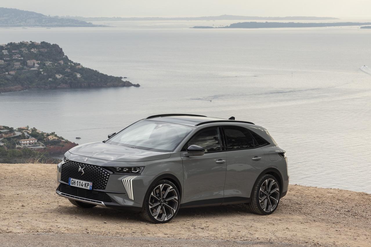 Photo 11 - DS7 360 opera - Essai DS 7 E-Tense 360 : le SUV français ...