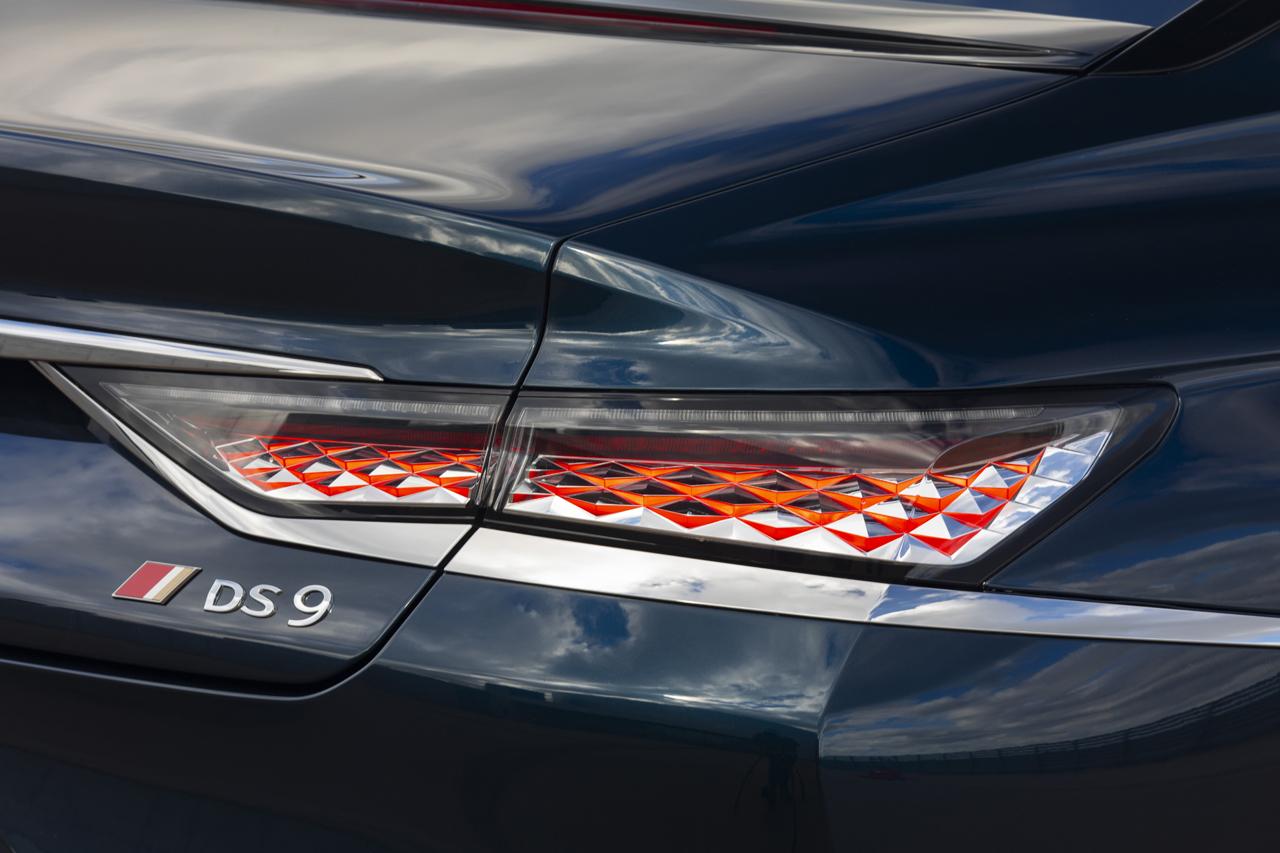 Photo 33 - DS9 Performance Line midnight blue - La DS9 face à la ...