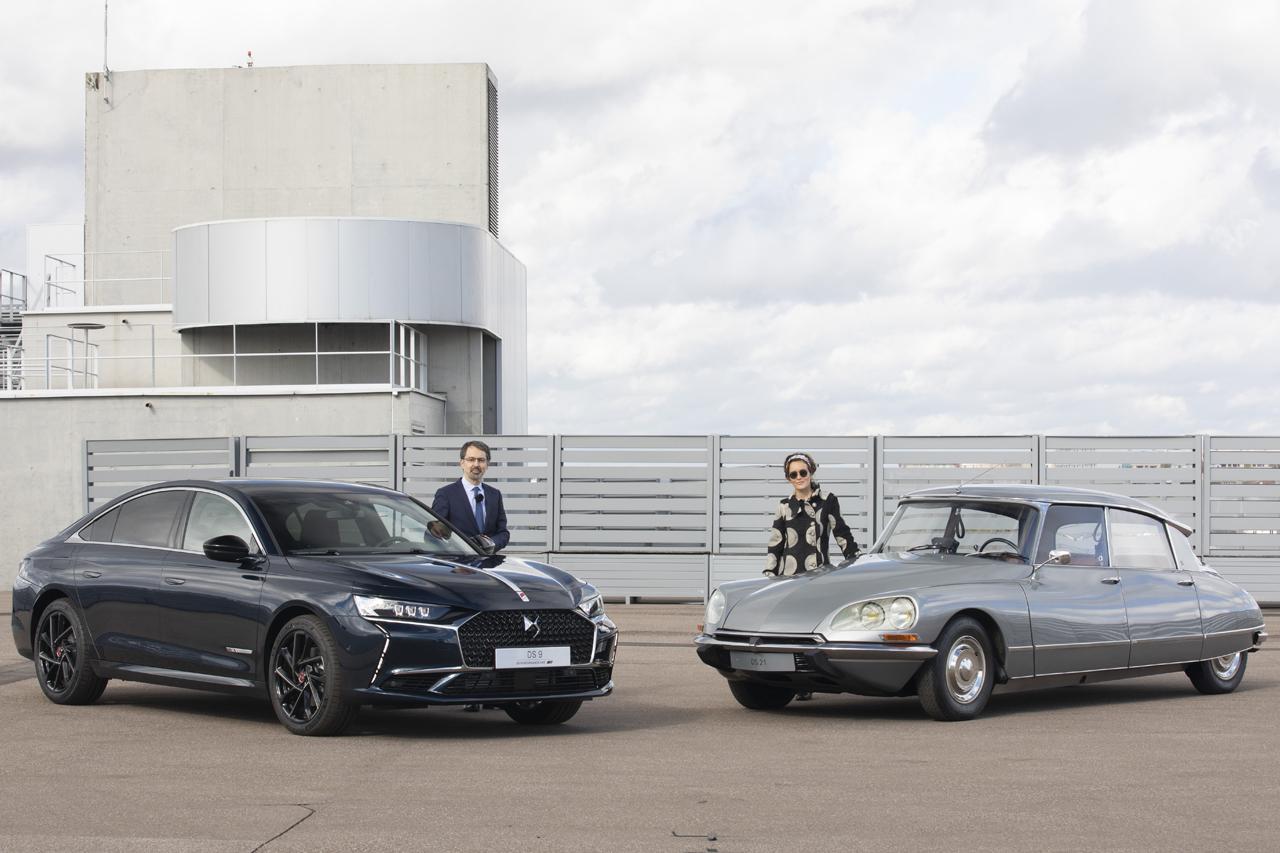 Photo 1 - DS9 2021 vs Citroën DS21 Pallas 1969 - La DS9 face à la ...