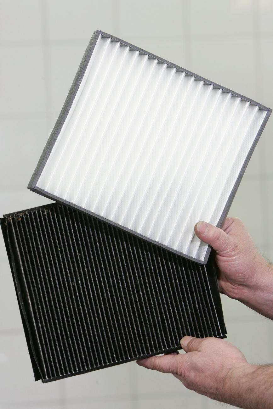 Photo 2 - filtre d'habitacle neuf et sal - Comment bien entretenir la ...