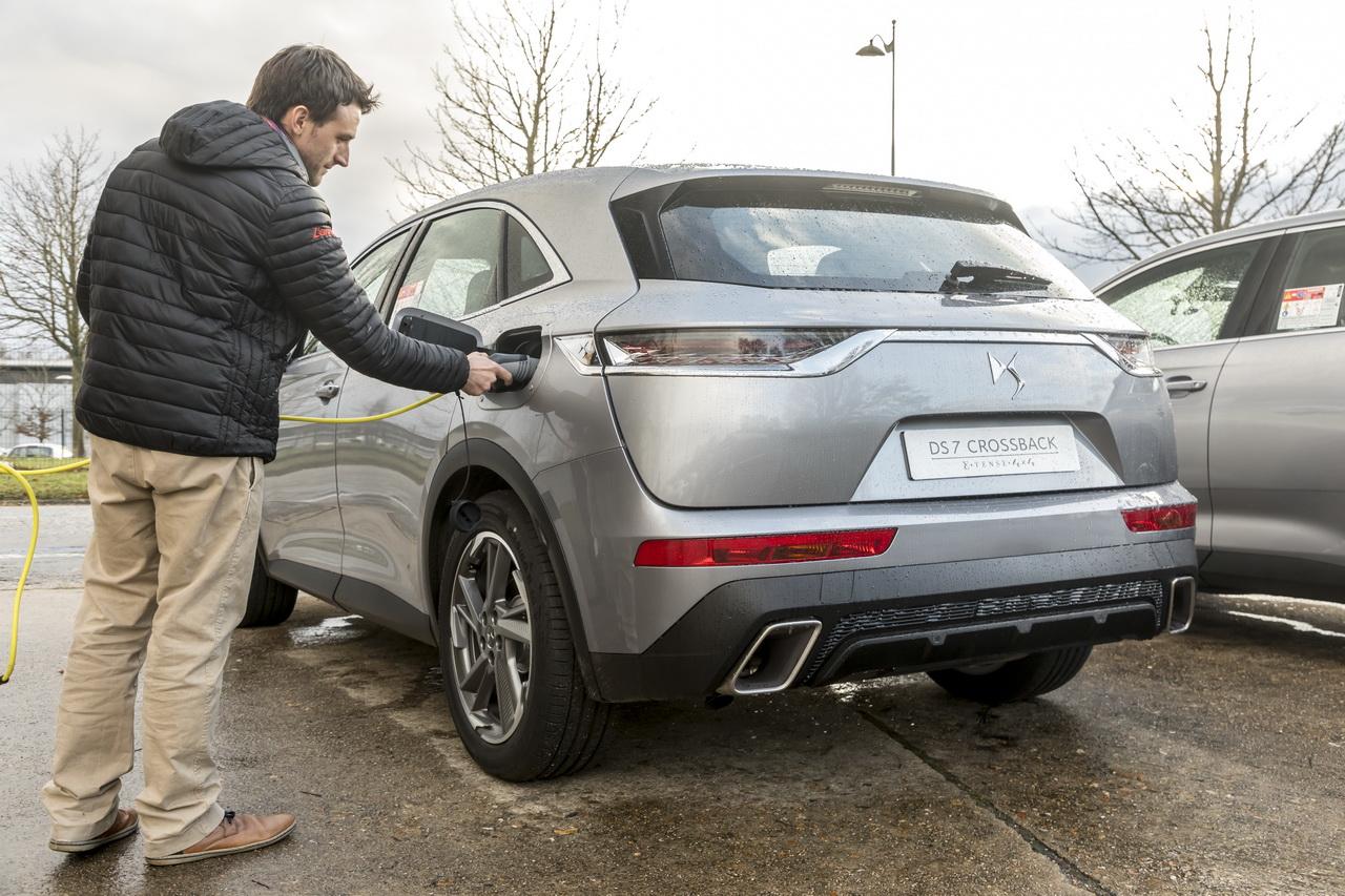 Fiche technique DS7 Crossback E-Tense 4x4