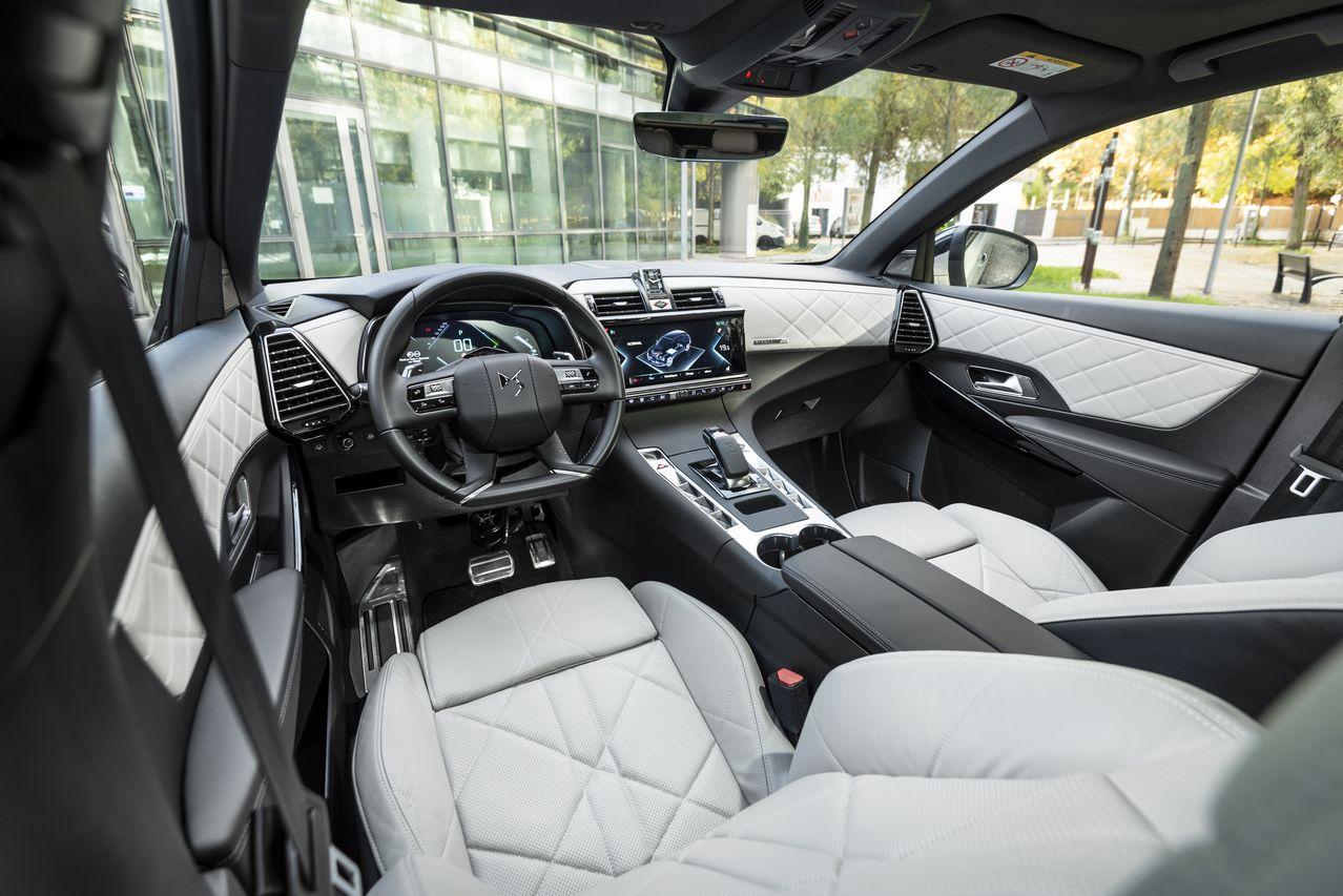 Photo 24 - Planche de bord DS7 Crossback Grand Chic Rivoli - Essai DS7 ...