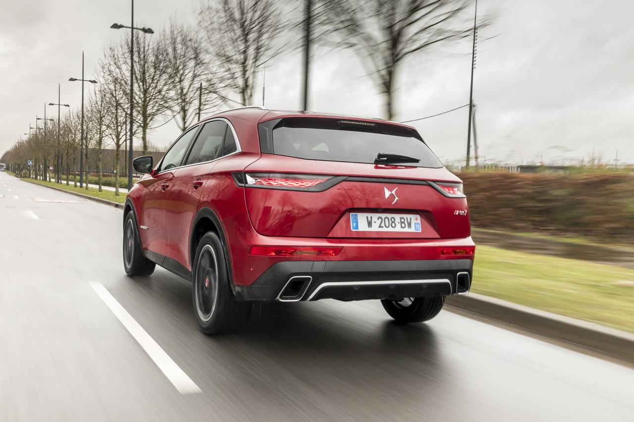 Photo 16 - vue arrière ds7 crossback performance line + rouge - Essai ...