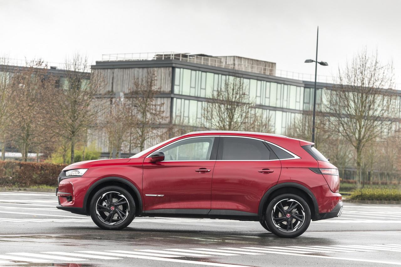 Photo 23 - Profil du ds7 crossback performance line + rouge - Essai ...