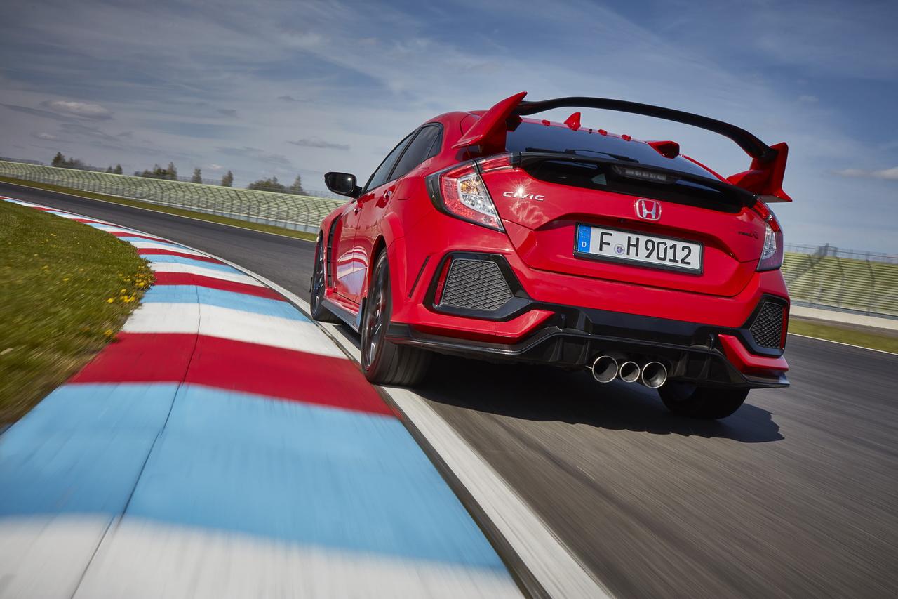 Photo 7 - Honda Civic Type R 2017 rouge essai vue arrière - Essai Honda ...