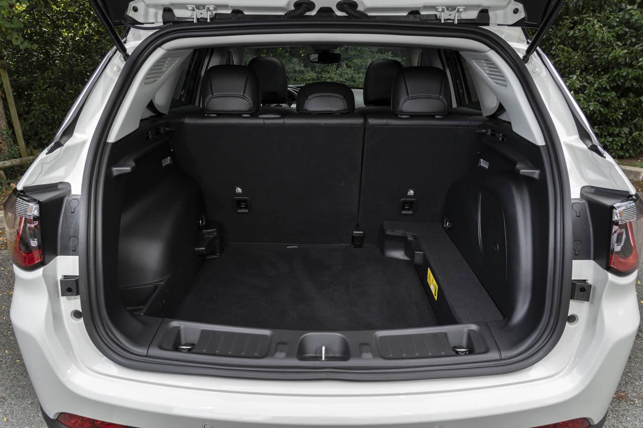 Photo 39 - Coffre Jeep COmpass - Essai Jeep Compass 4xe : notre avis ...