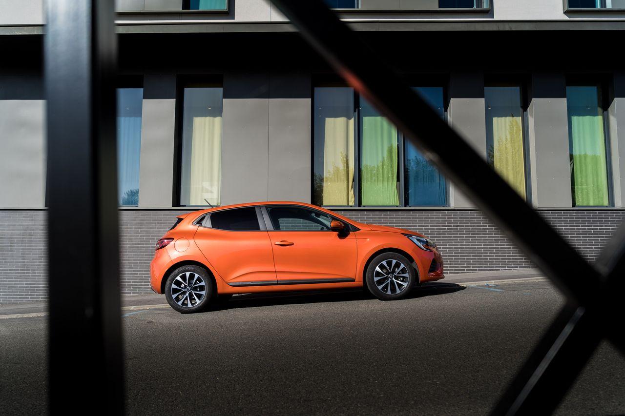 Photo 12 - Renault Clio V orange profil - Essai Renault Clio Blue dCi ...