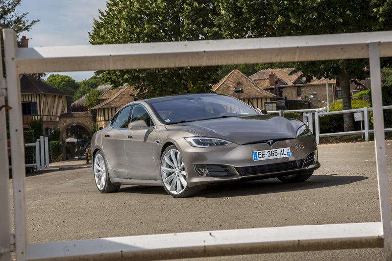 Prix Tesla Model S (2020). Un coup ils baissent, un coup ils grimpent