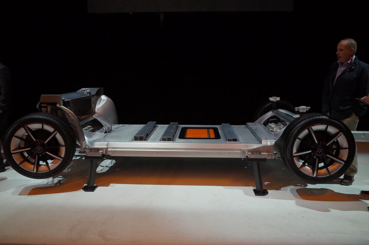 Photo 45 - Faraday Future FF 91 SUV CES 2017 electrique châssis - CES 2017. Faraday Future ...