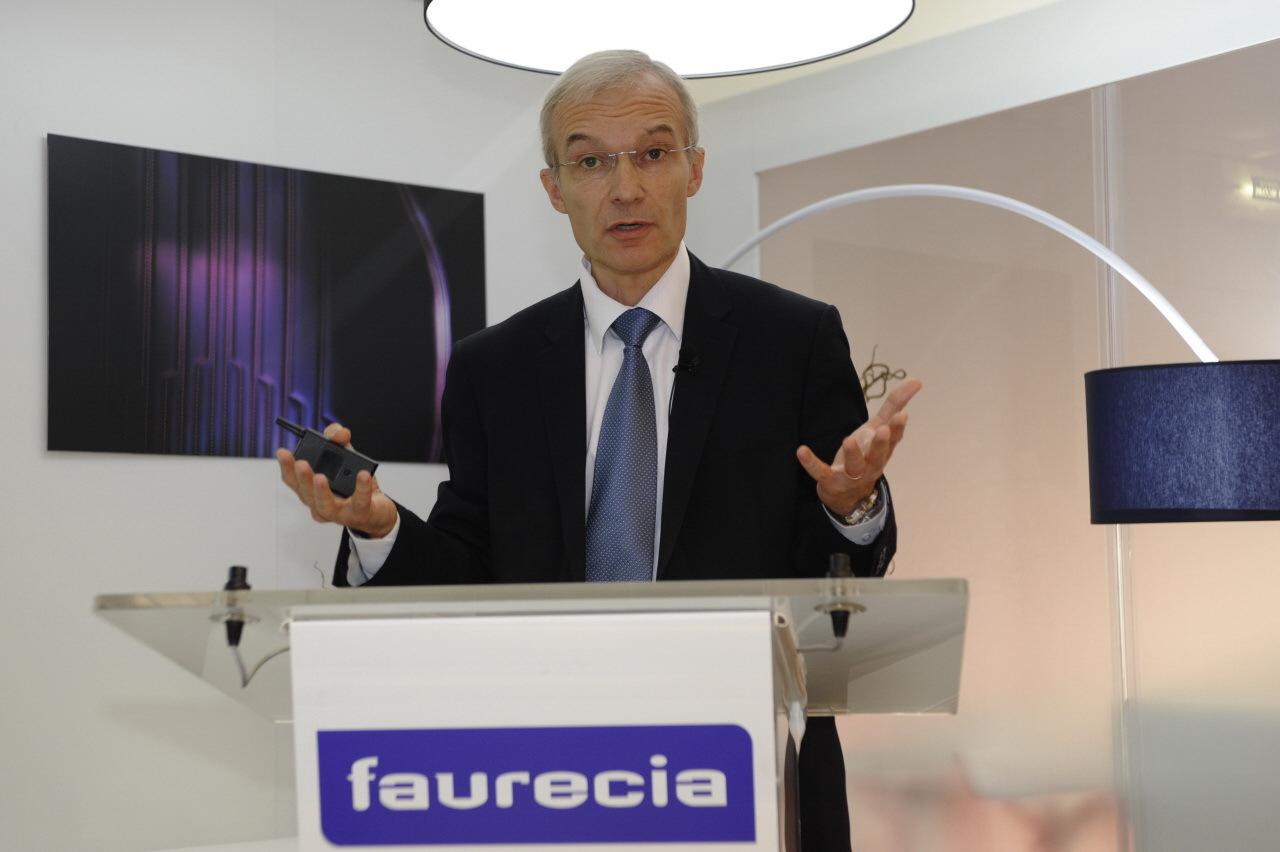 PSA passe sous la barre des 50% du capital de Faurecia