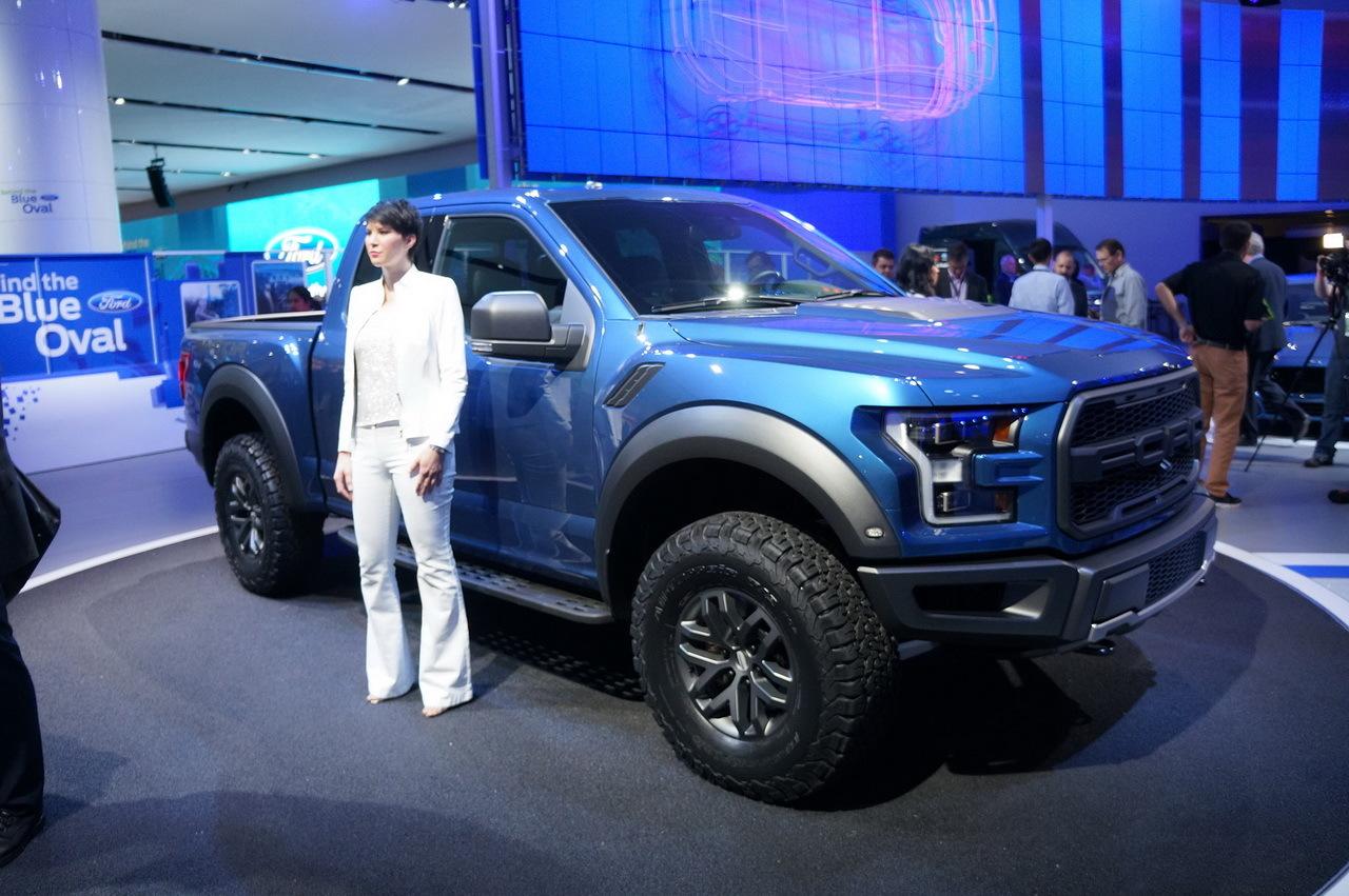 Photo 2 - Ford F-150 Raptor (2015) en direct de Detroit