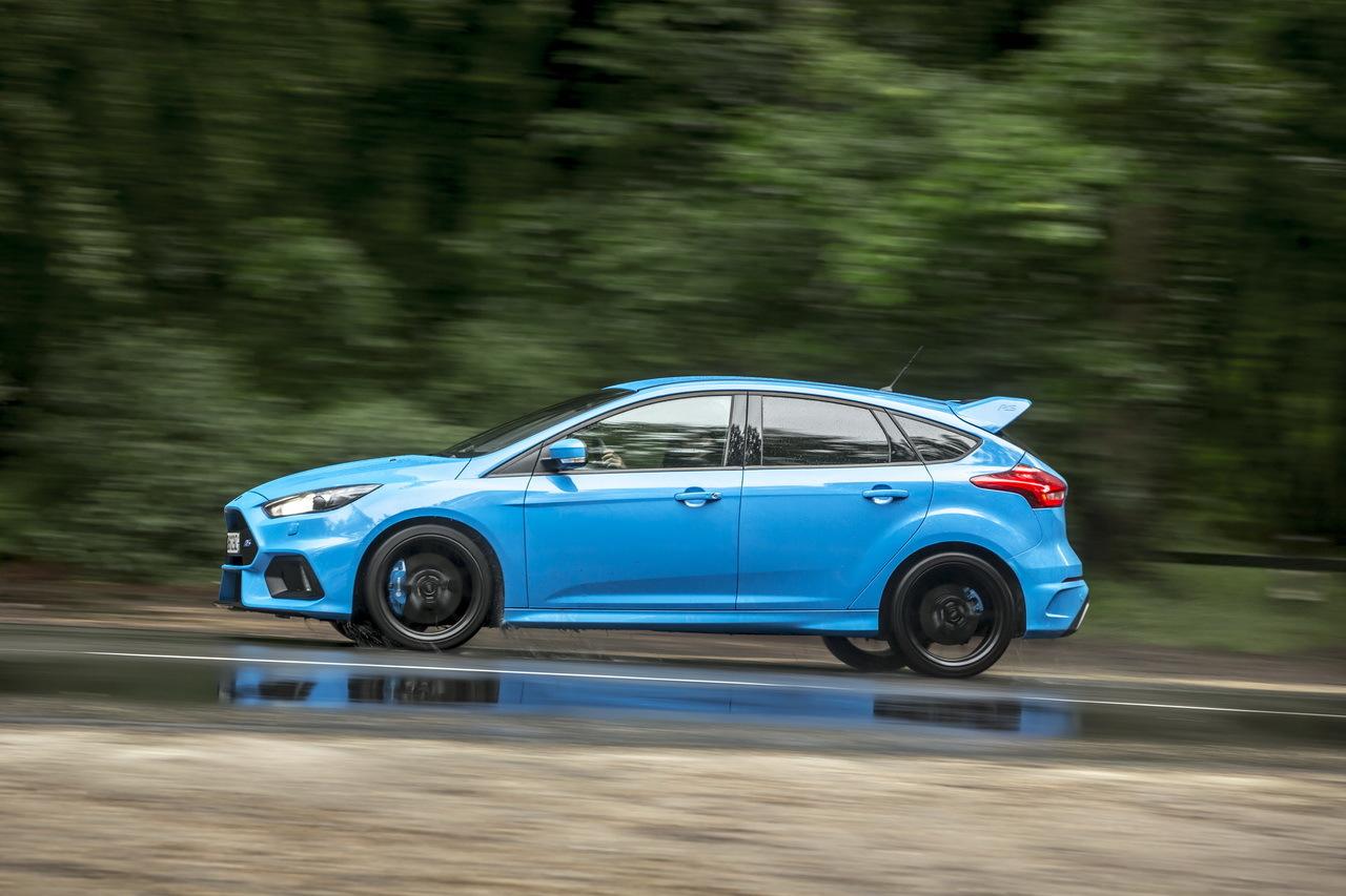 Photo 6 - Essai comparatif : Focus RS vs Civic Type R, le match des ...