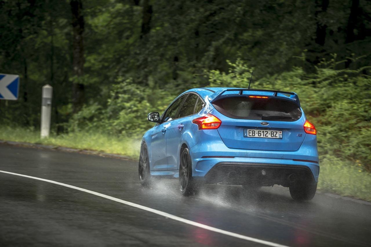 Photo 9 - Essai comparatif : Focus RS vs Civic Type R, le match des ...
