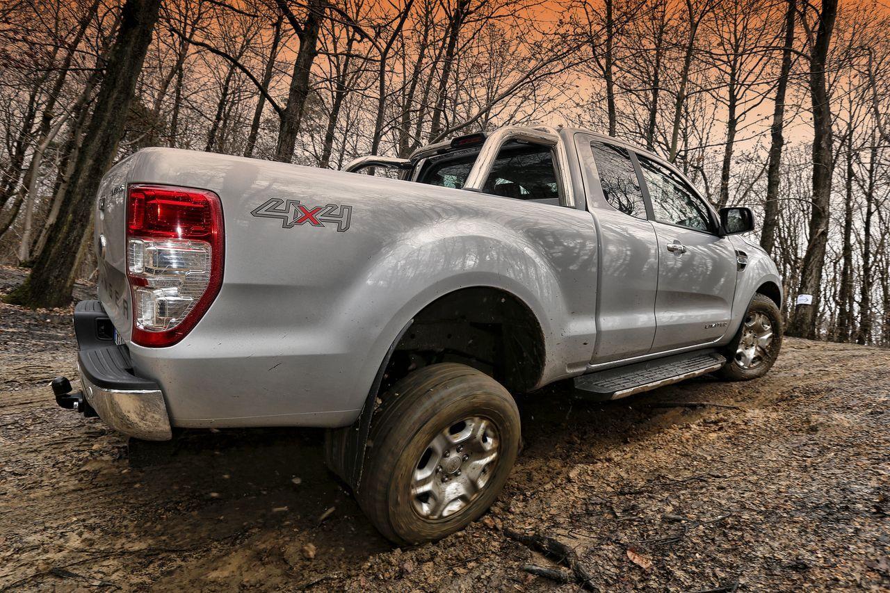 Photo 13 - vue laterale Ford Ranger 2016 - Essai Ford Ranger TDCi 160 ...